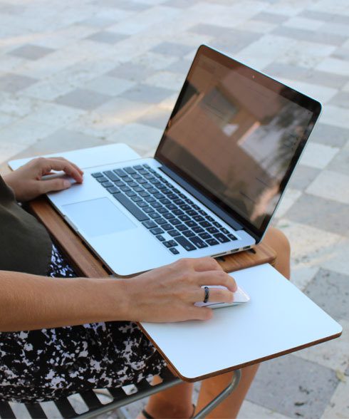 8 Hyper Modern Laptop Stands - Wiproo